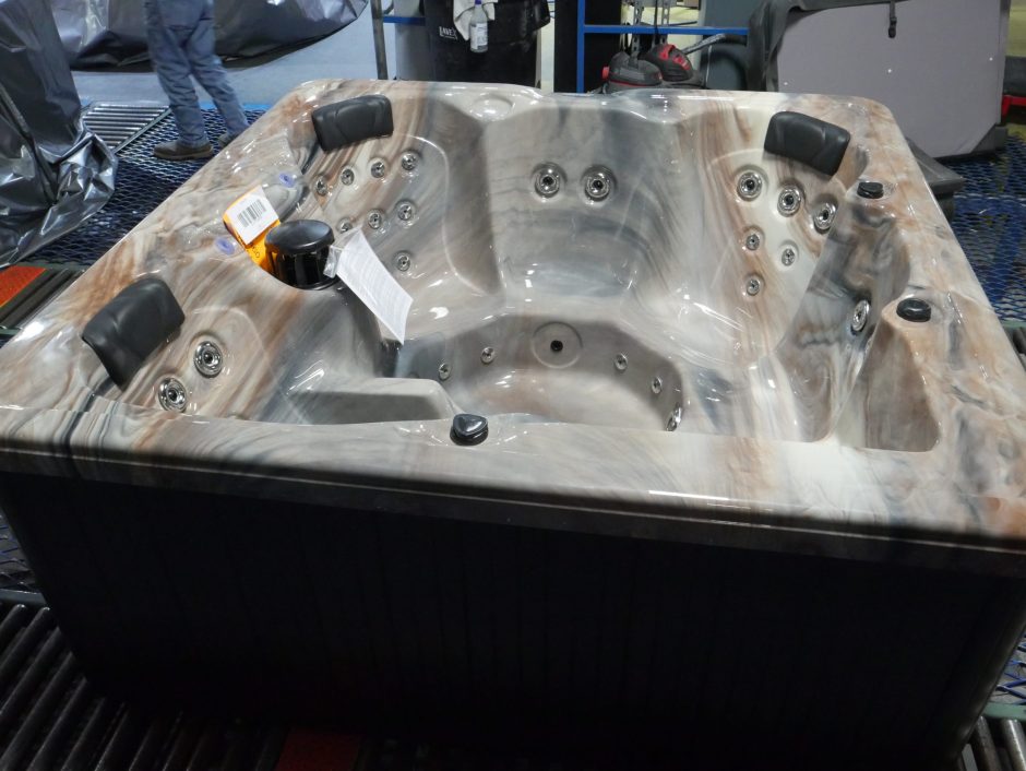 Clearance Spas - Hot Tubs For Less